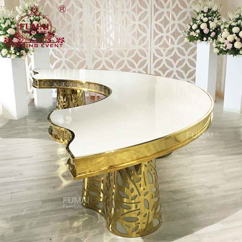 Large serpentine table golden frame with LED - Fumai