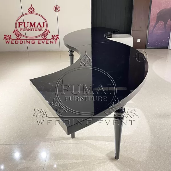 Black Serpentine Table S Shape Design for Events - Fumai