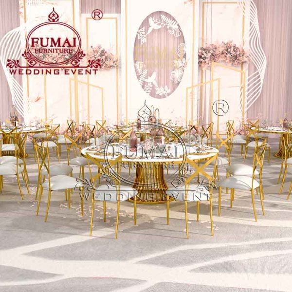 Royal banquet table setting for dining - Fumai Furniture